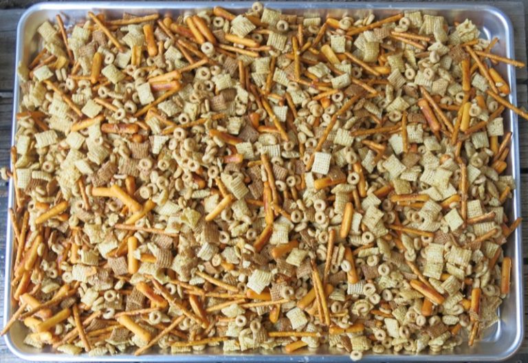 Homemade Nuts and Bolts: old recipe from "on the side of the cereal box"