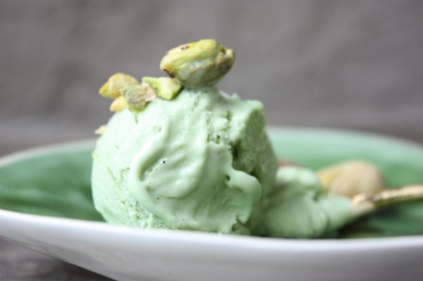 Pistachio Ice Cream - A Canadian Foodie