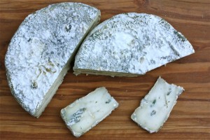 Cheesepalooza Challenge Eleven: Homemade Buttermilk Blue Cheese