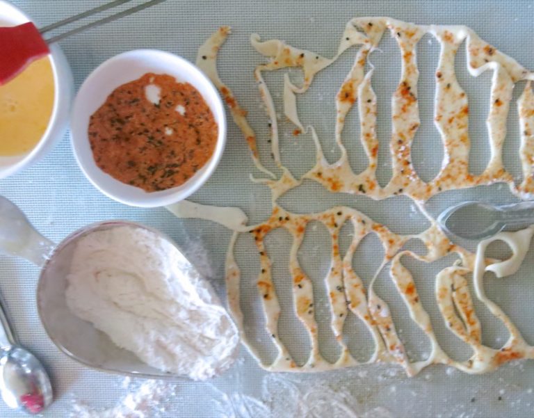 Cracker Spoons: the Perfect Dipper, Dunker, and Dabber