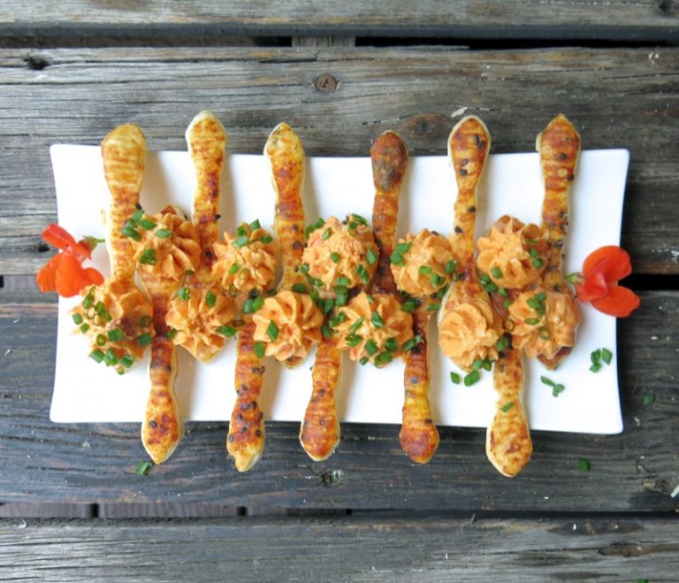 Cracker Spoons: the Perfect Dipper, Dunker, and Dabber