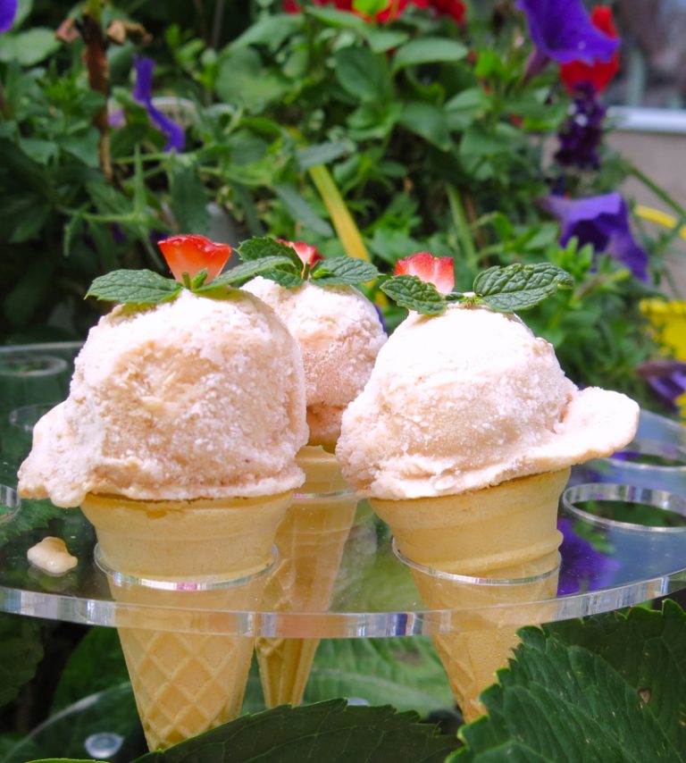 A Blast from my Past: Deviant Tutti Frutti Ice Cream