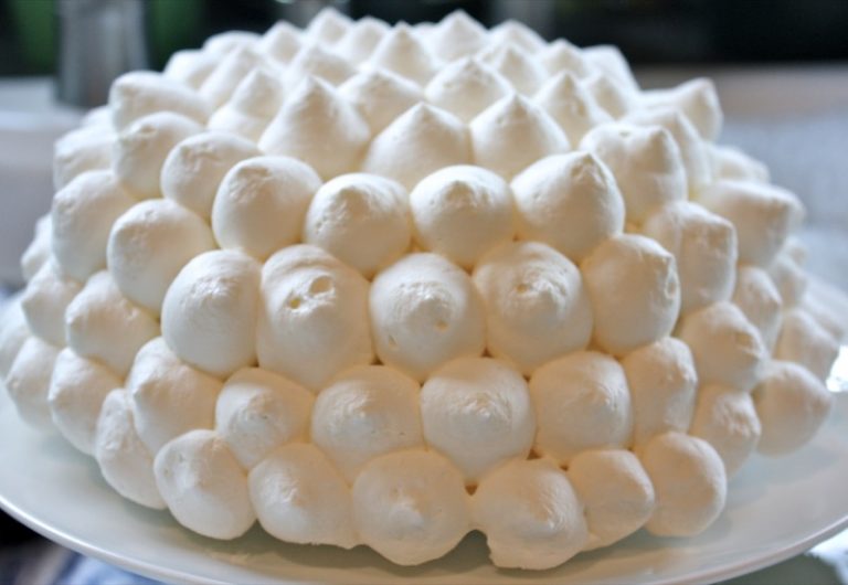 Pava Lugonja's Bomba Torta Recipe: The Traditional Family Birthday Cake