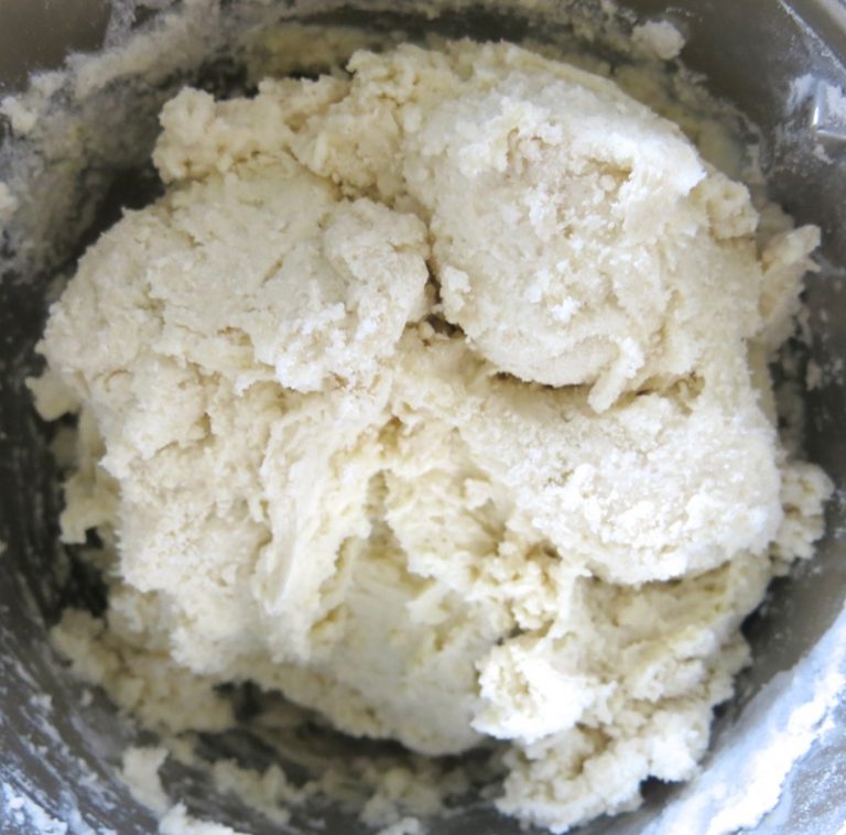 Scuffles aka Cinnamon Twists: Traditional Ukrainian Pastry Cookies