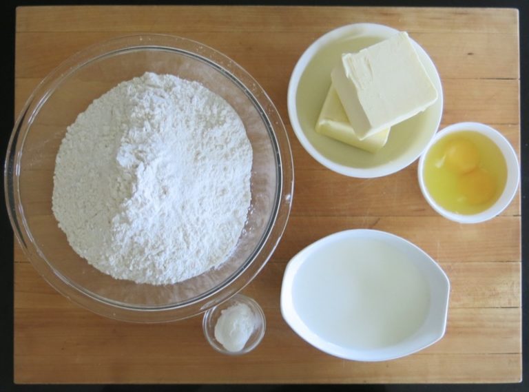 Scuffles aka Cinnamon Twists: Traditional Ukrainian Pastry Cookies