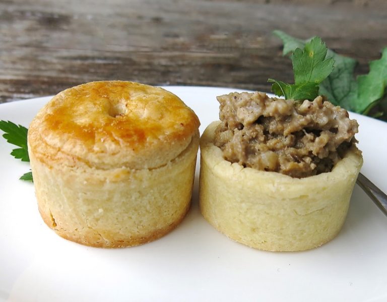 French Tart Style Miniature Meat Pies 2016: Fancy a Filling Fantasy?