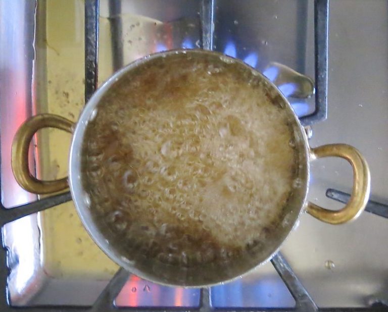 Canadian Maple Syrup Taffy Candy: An Eastern Canadian Tradition