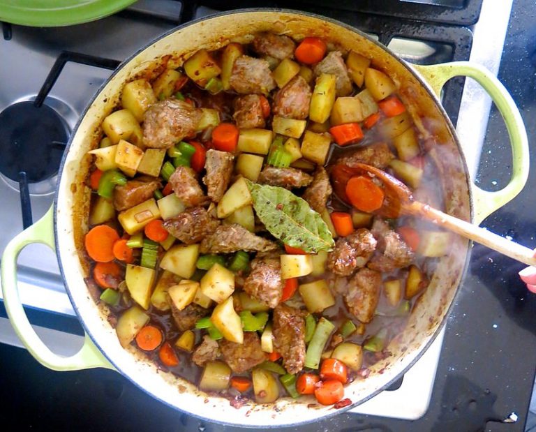 Canadian Irish Stew: Cooking in the Kitchen with Laureen King