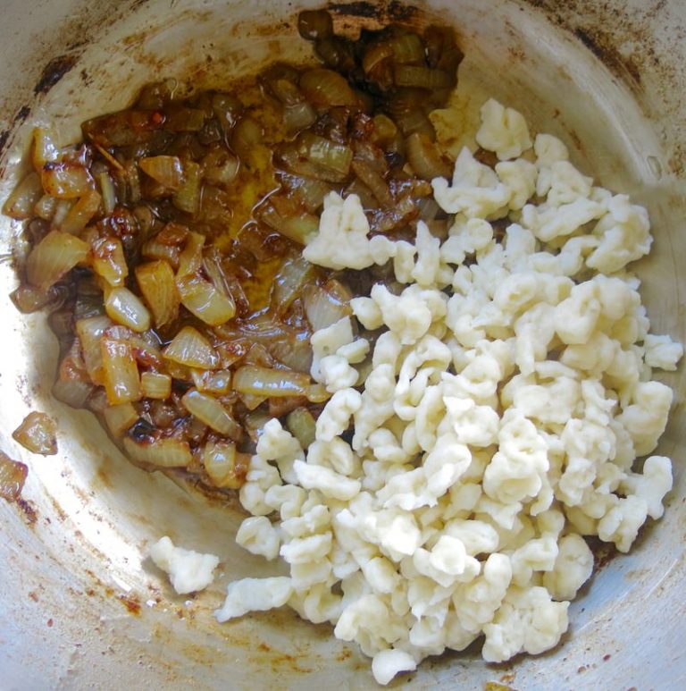 German Spaetzle or Spätzle (soft egg noodle): Cooking in the Kitchen ...