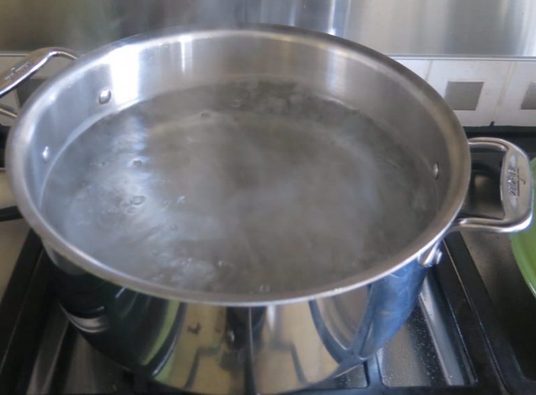 German Spaetzle or Spätzle (soft egg noodle): Cooking in the Kitchen ...