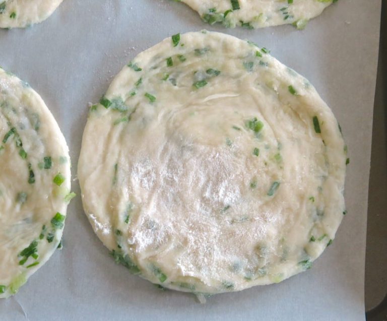 Homemade Green Onion Cakes: Cooking in the Kitchen with Ming Franks