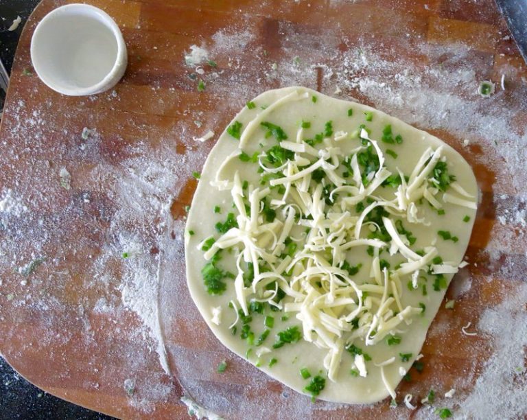 Homemade Green Onion Cakes: Cooking in the Kitchen with Ming Franks