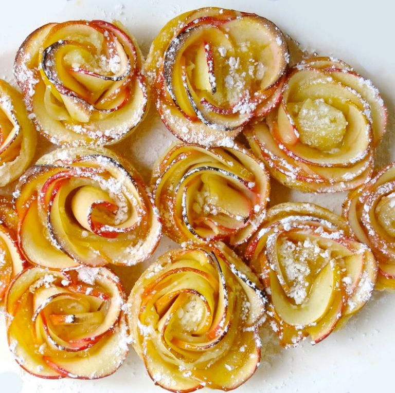 Apple Roses in Puffed Pastry with Homemade Apricot Jam
