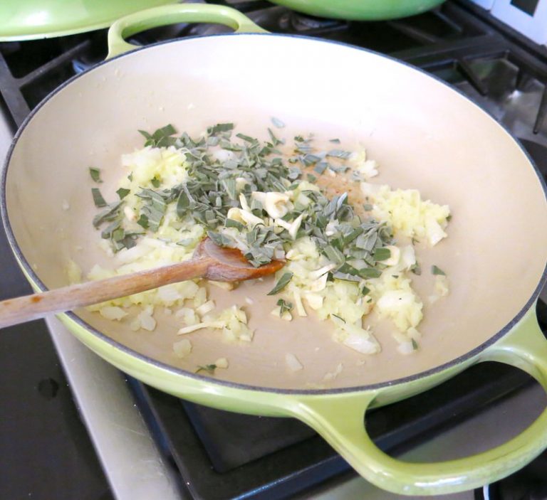 Turkey Leg Roulade with Pancetta and Sage with Larissa Prouse