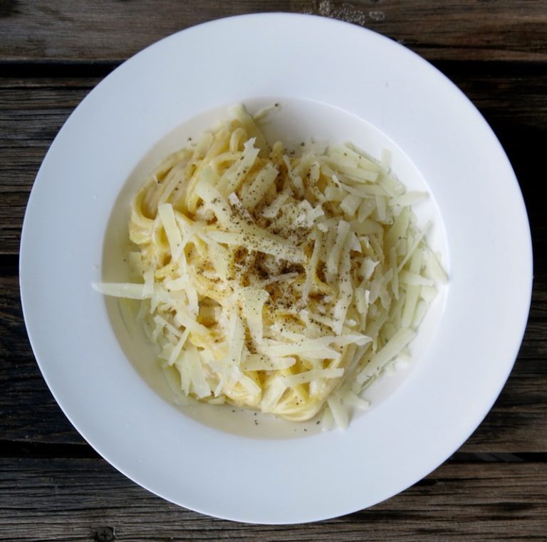 Basic Proja: A Traditional Serbian Cornmeal Dish