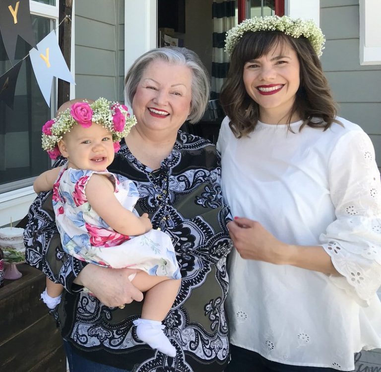 Eleanor Rose Andersen April 2018: Happy First Birthday